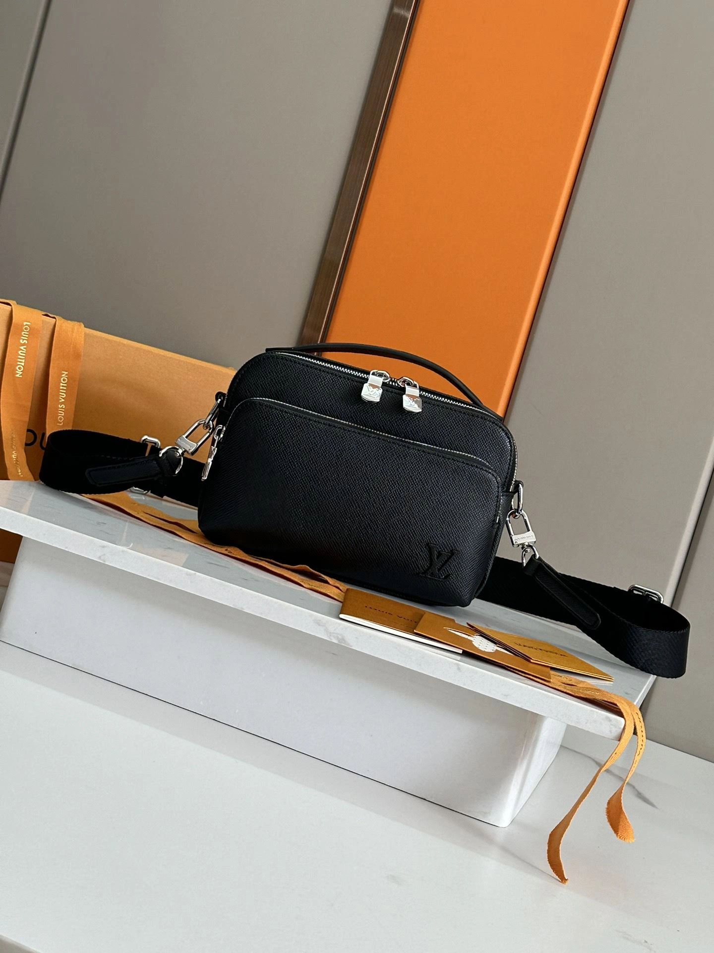Mens Louis Vuitton Satchel Bags