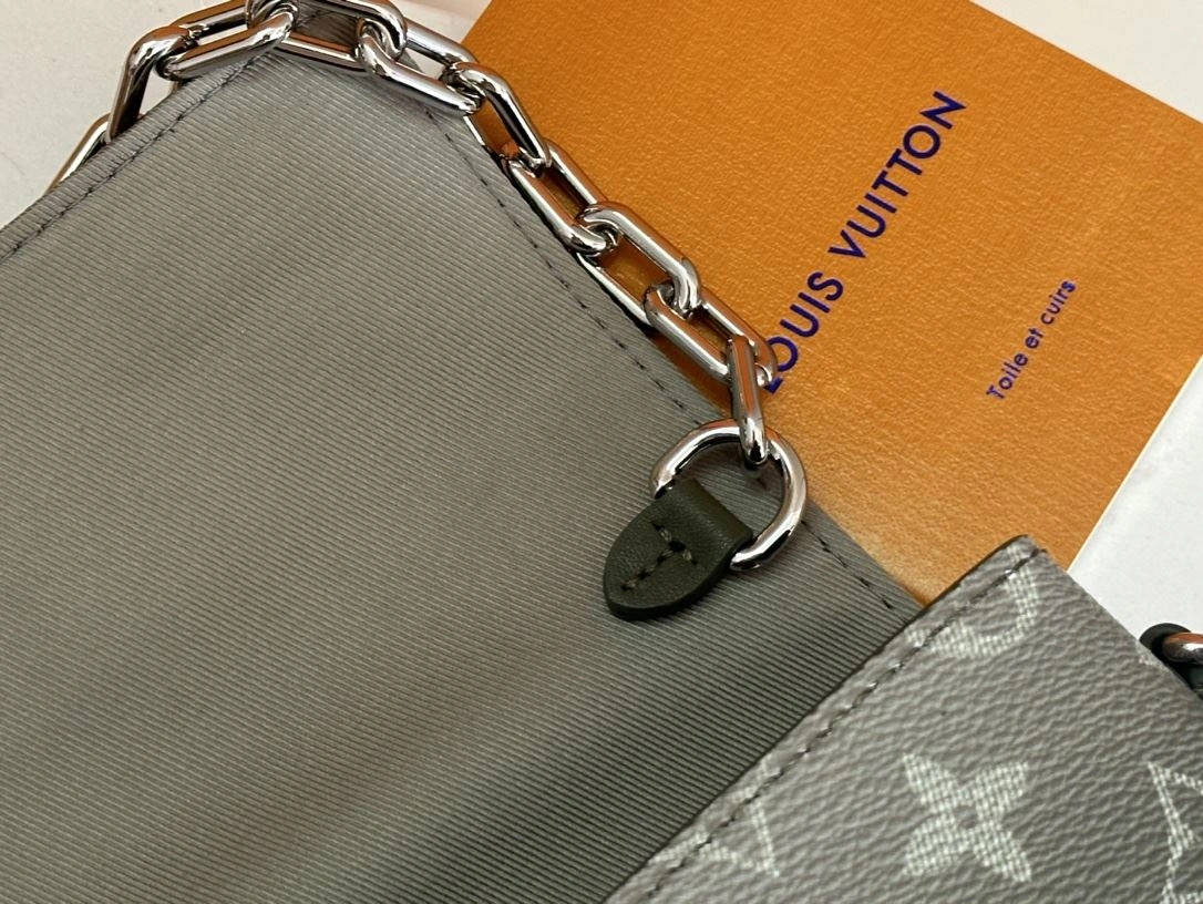 High accuracy Mens Louis Vuitton Satchel Bags