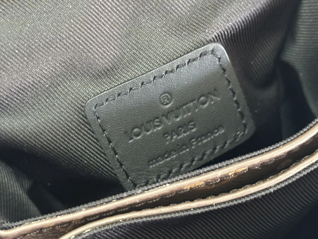 Perfect replica Mens Louis Vuitton Satchel Bags