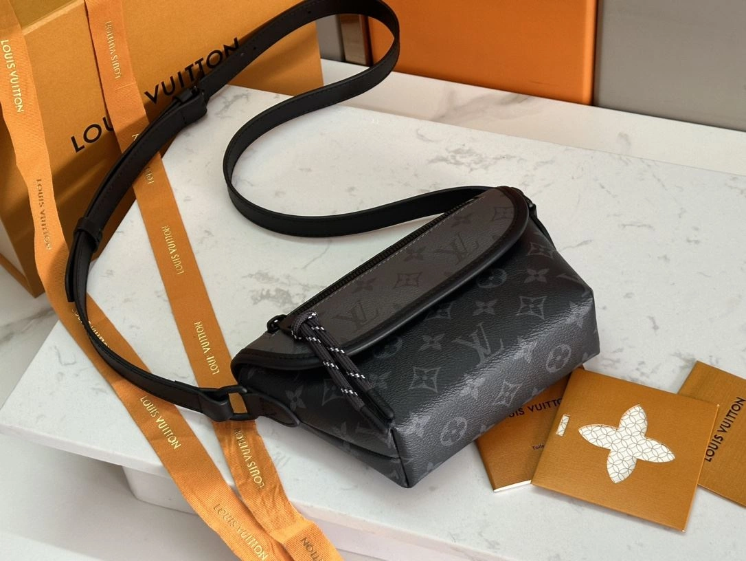 Exact replica Mens Louis Vuitton Satchel Bags
