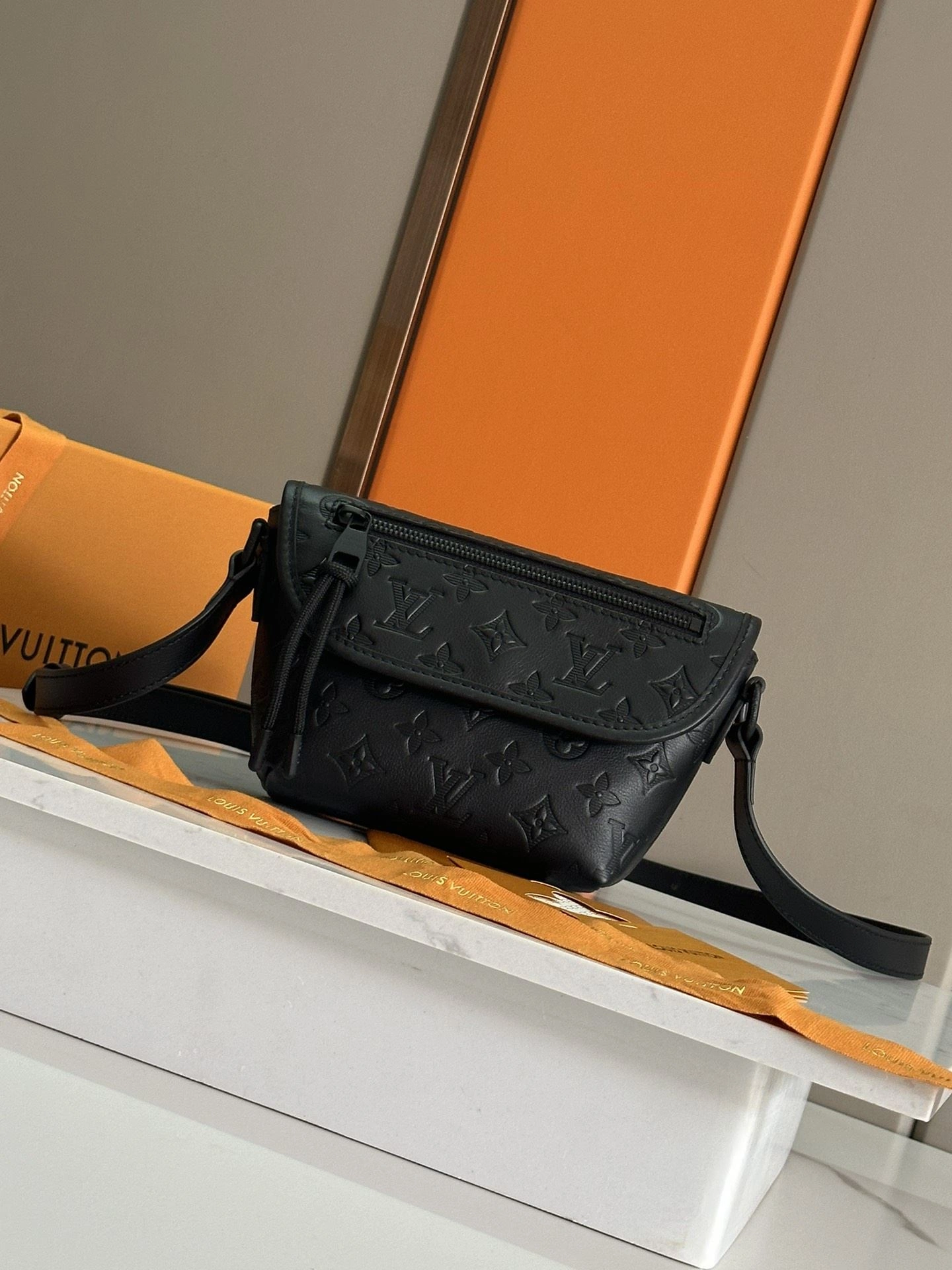 Mens Louis Vuitton Satchel Bags