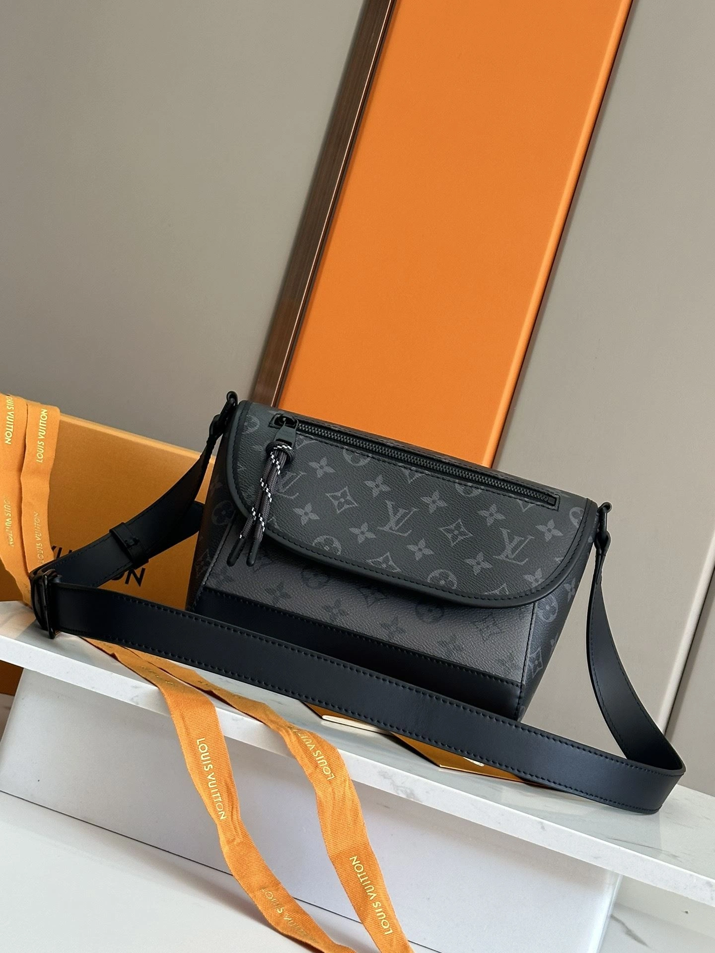 Mens Louis Vuitton Satchel Bags