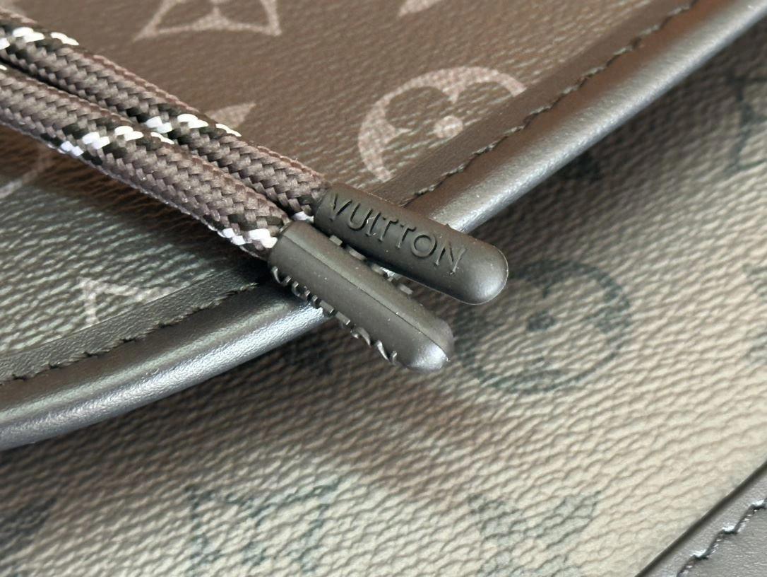 Brand-authenticated Mens Louis Vuitton Satchel Bags