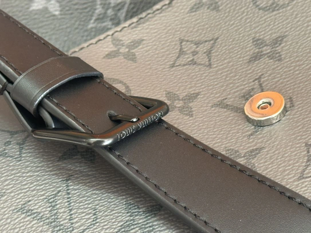 Brand-authenticated Mens Louis Vuitton Satchel Bags