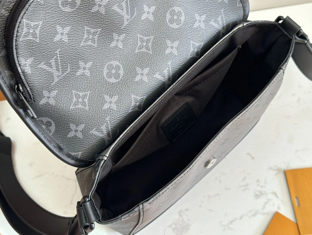 Brand-authenticated Mens Louis Vuitton Satchel Bags