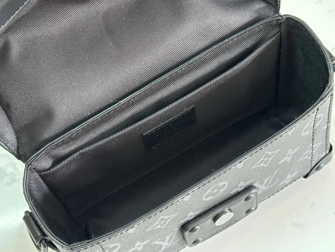 Precise copy Mens Louis Vuitton Satchel Bags