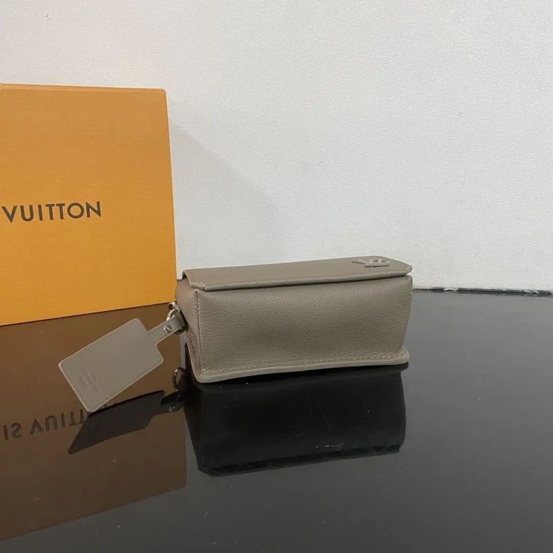 Budget-friendly Mens Louis Vuitton Satchel Bags