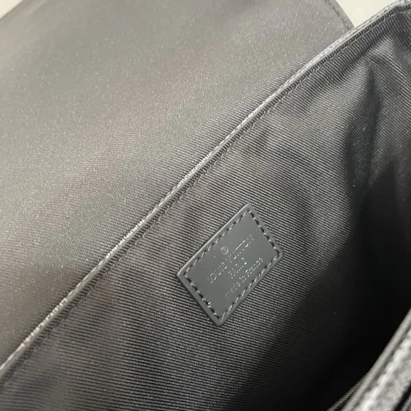 Value-priced Mens Louis Vuitton Satchel Bags