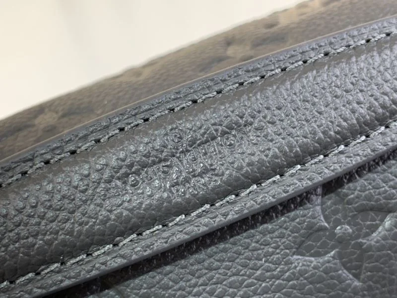 1:1 copy Mens Louis Vuitton Satchel Bags