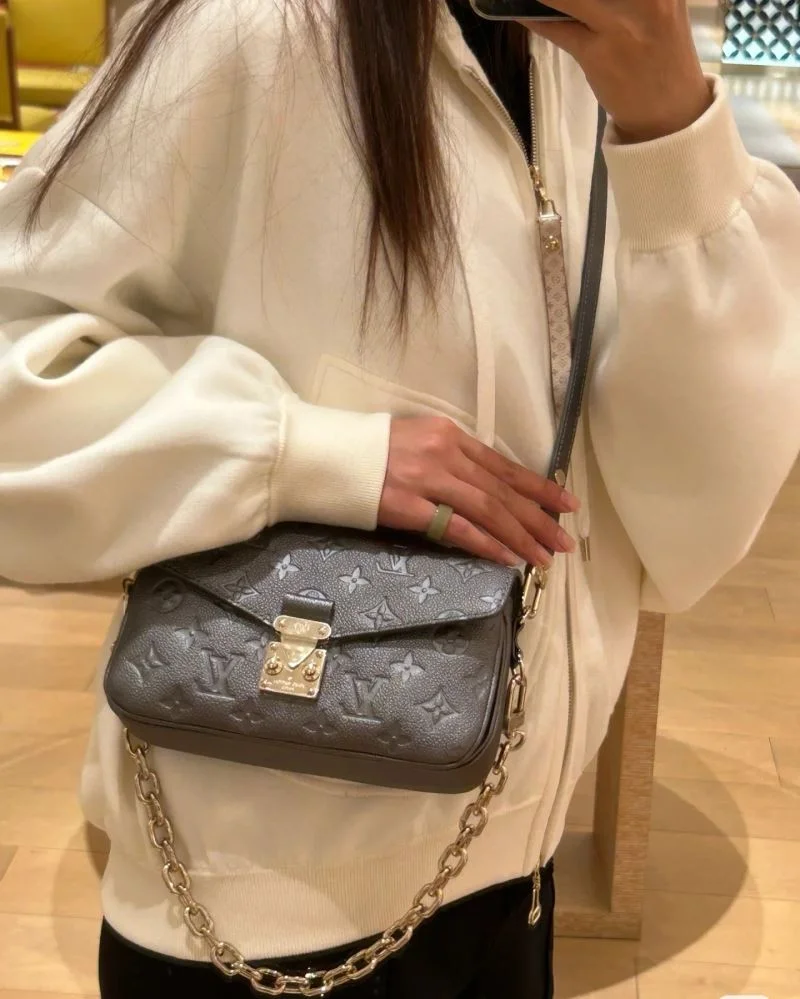 1:1 copy Mens Louis Vuitton Satchel Bags