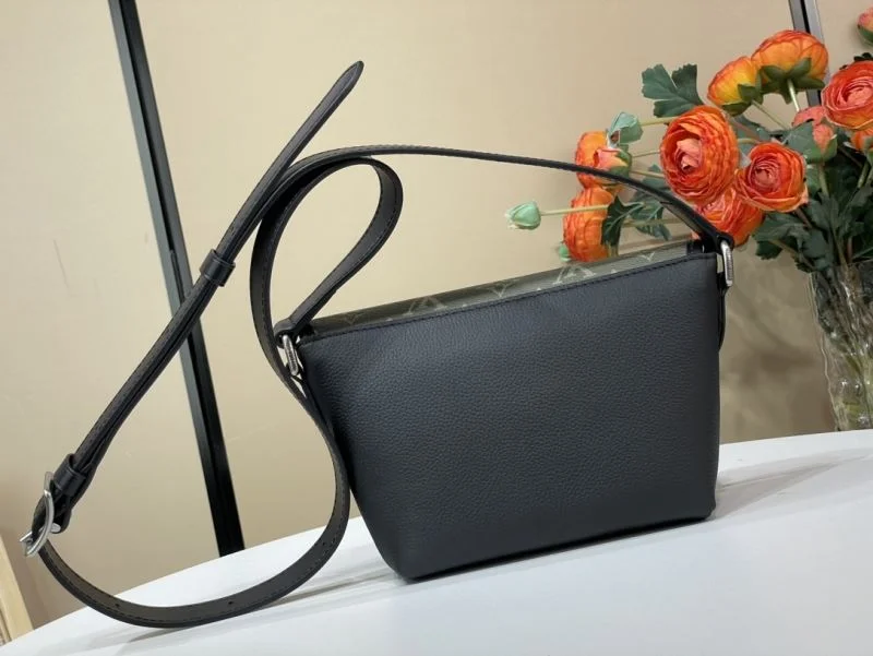 Value-priced Mens Louis Vuitton Satchel Bags