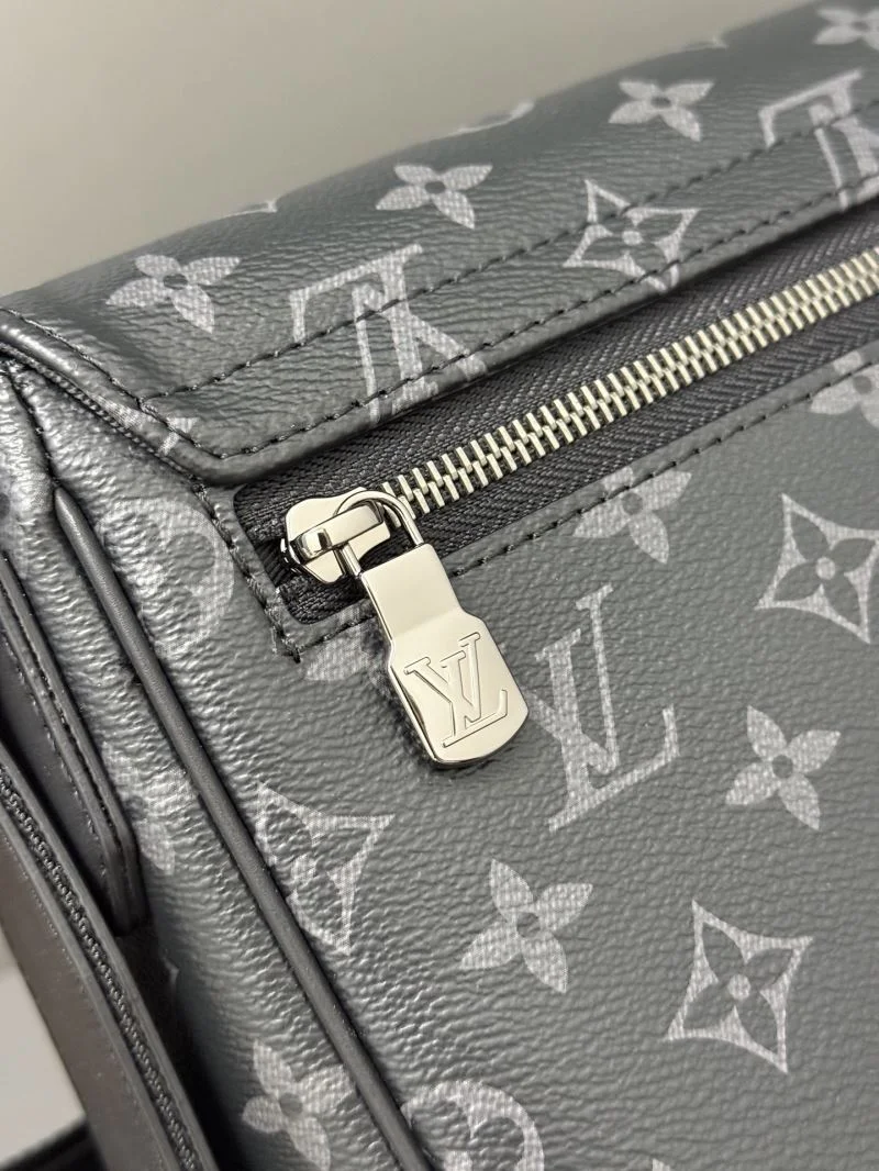 High accuracy Mens Louis Vuitton Satchel Bags