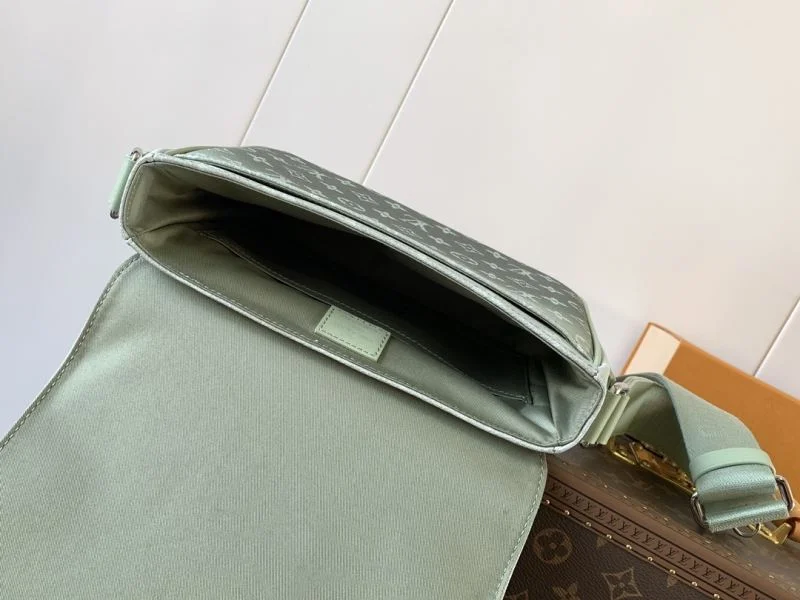 Low-cost Mens Louis Vuitton Satchel Bags