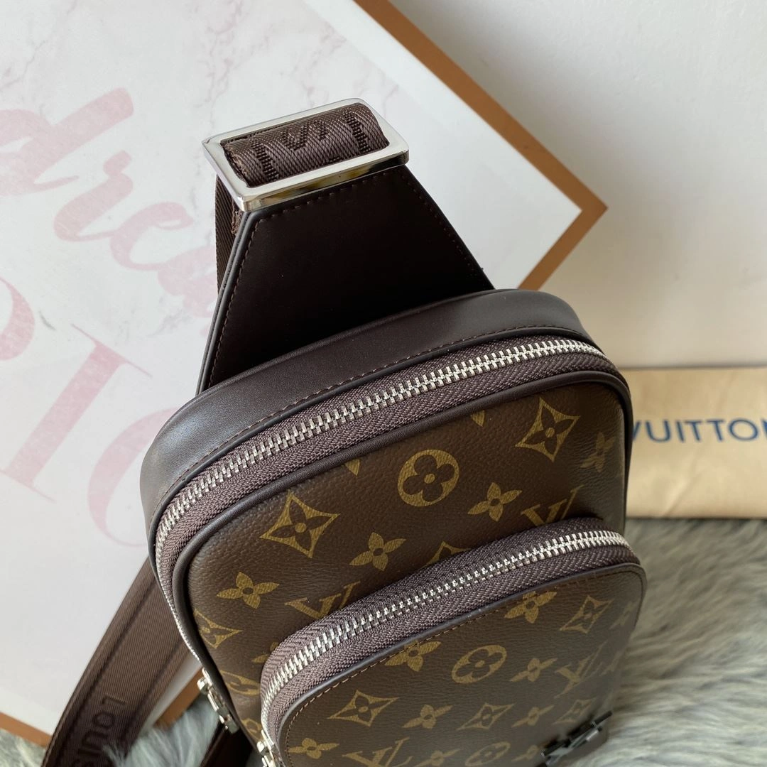 1:1 copy Mens Louis Vuitton Waist Chest Packs