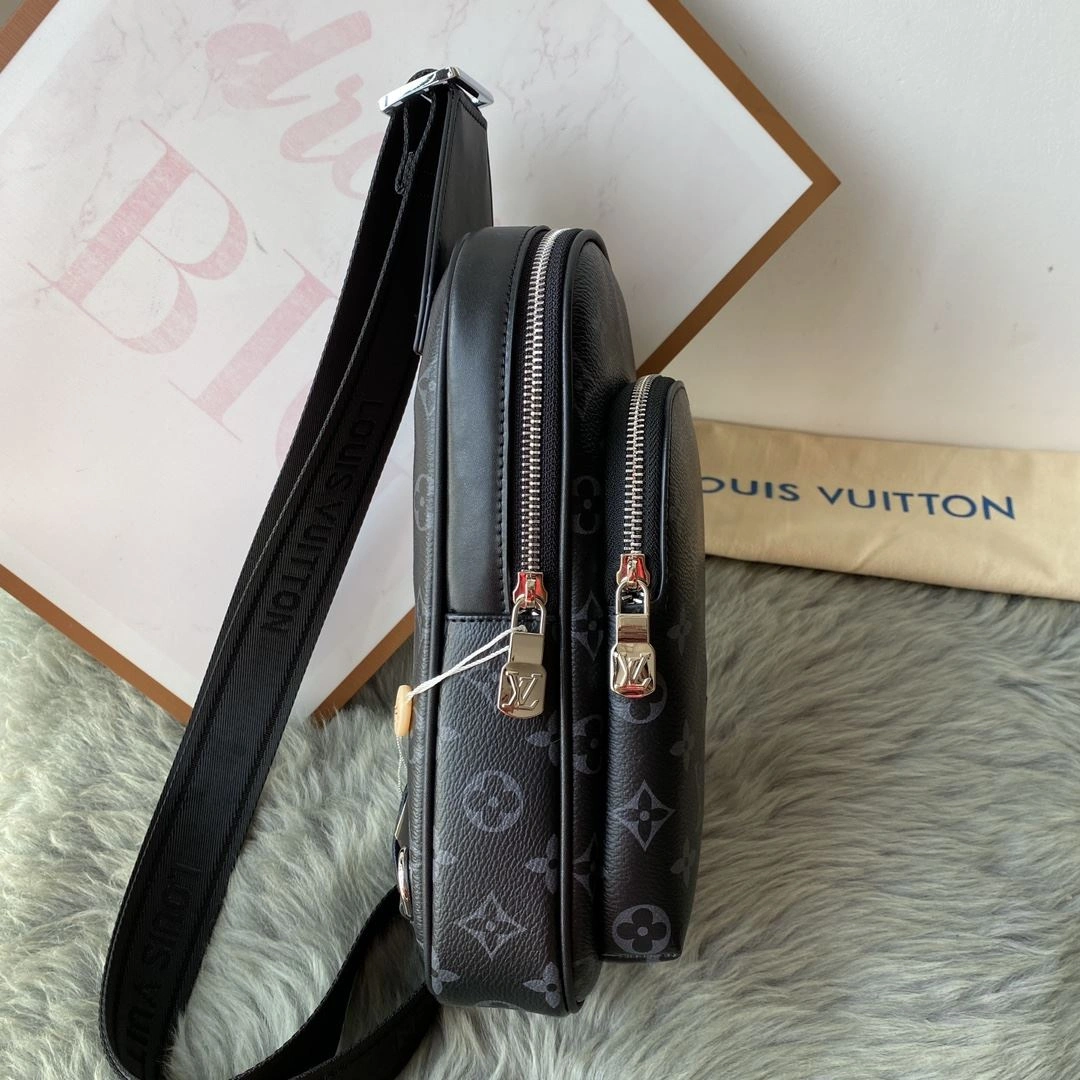 1:1 copy Mens Louis Vuitton Waist Chest Packs