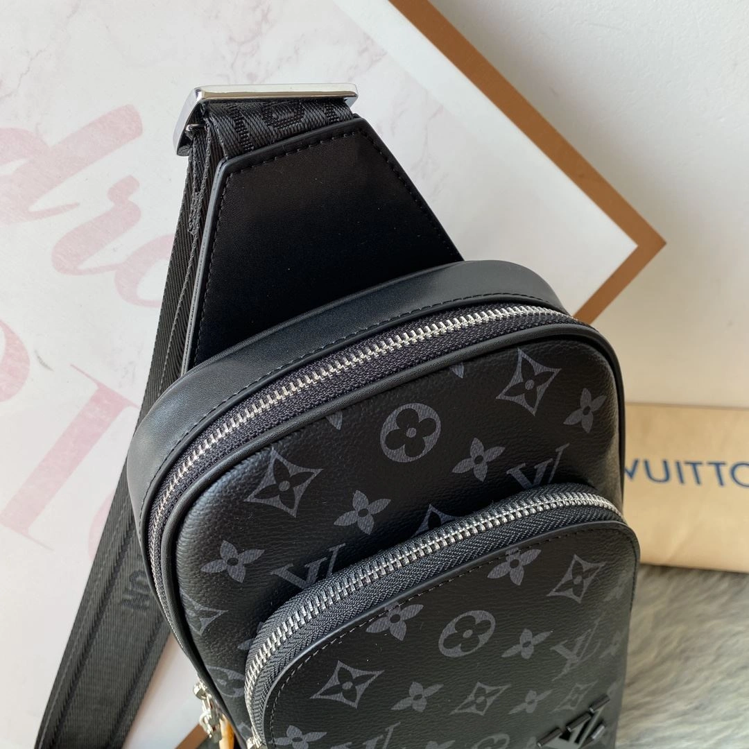 1:1 copy Mens Louis Vuitton Waist Chest Packs