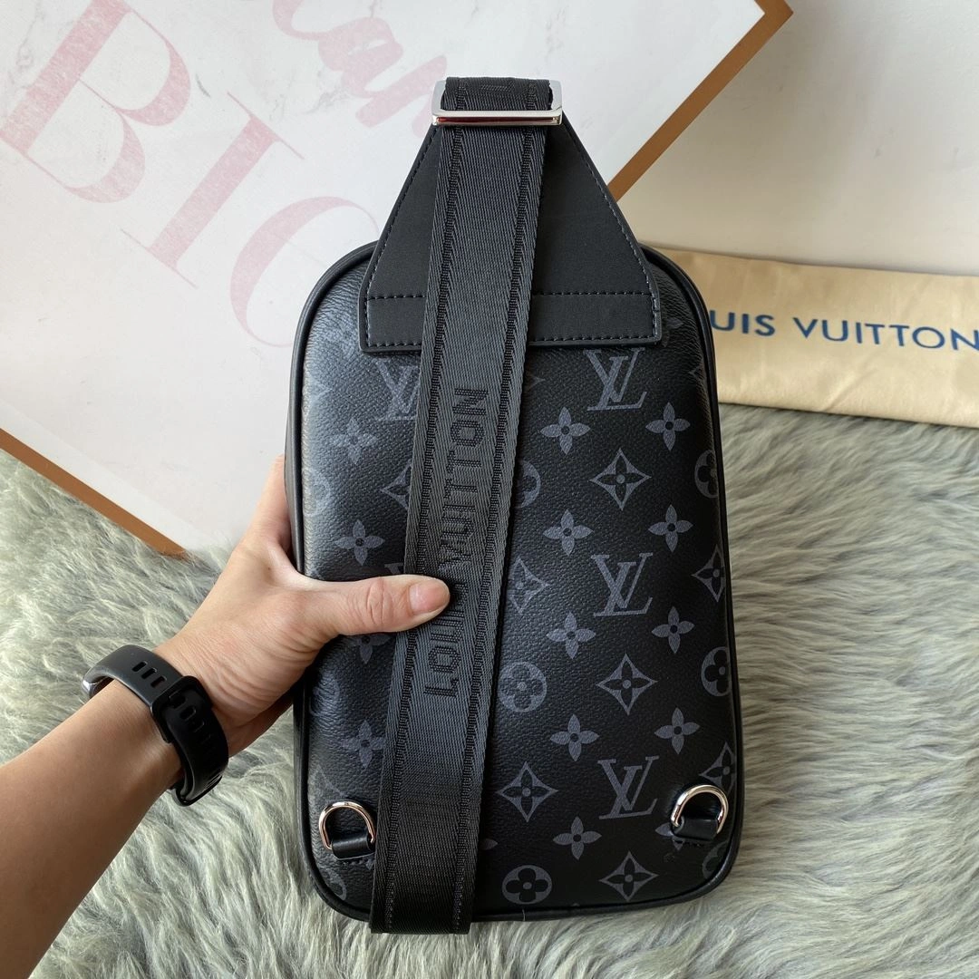 1:1 copy Mens Louis Vuitton Waist Chest Packs