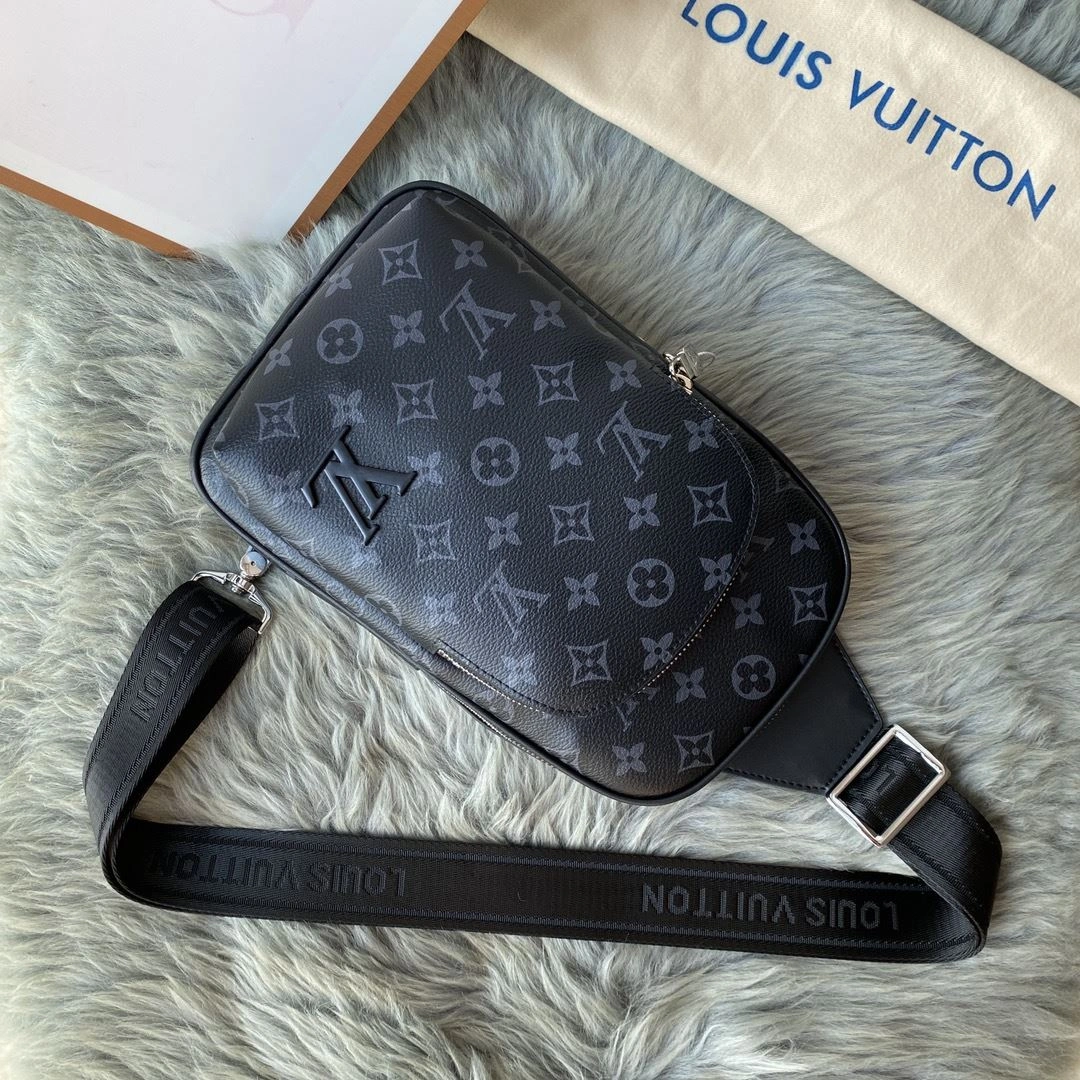 1:1 copy Mens Louis Vuitton Waist Chest Packs