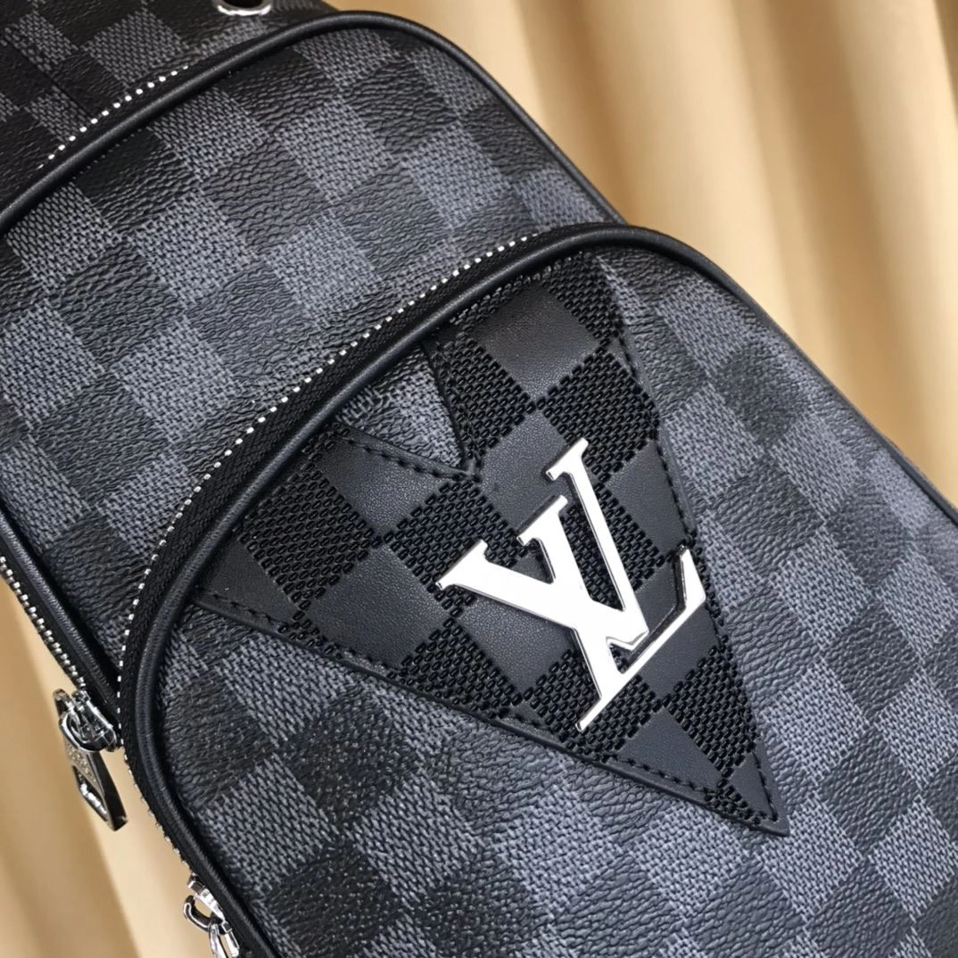 Top match Mens Louis Vuitton Waist Chest Packs