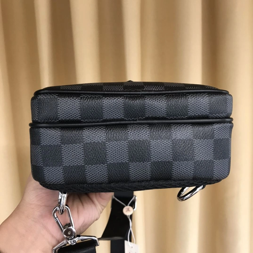 Top match Mens Louis Vuitton Waist Chest Packs