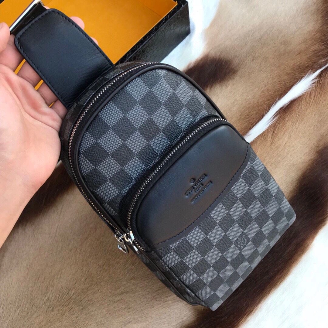 Low-cost Mens Louis Vuitton Waist Chest Packs