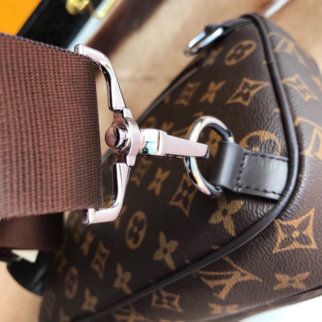 Economical Mens Louis Vuitton Waist Chest Packs