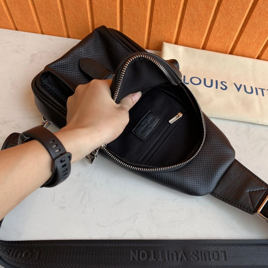 Top match Mens Louis Vuitton Waist Chest Packs