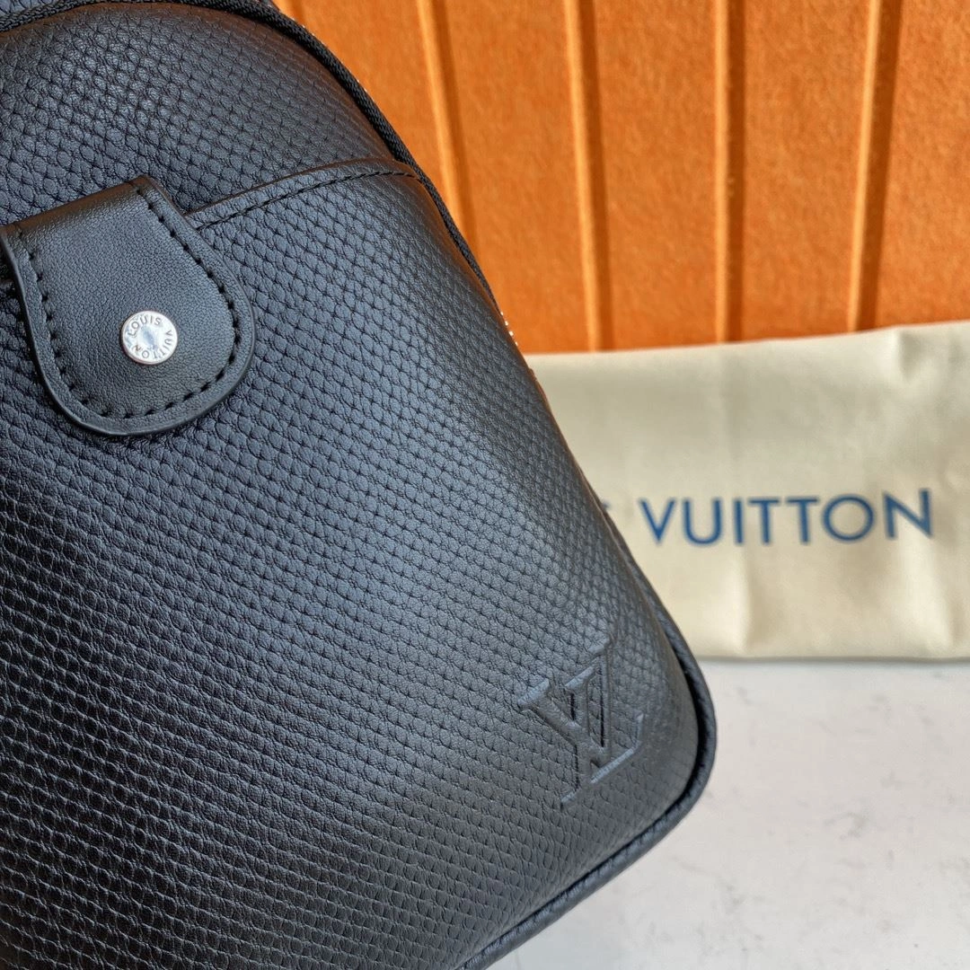 Top match Mens Louis Vuitton Waist Chest Packs