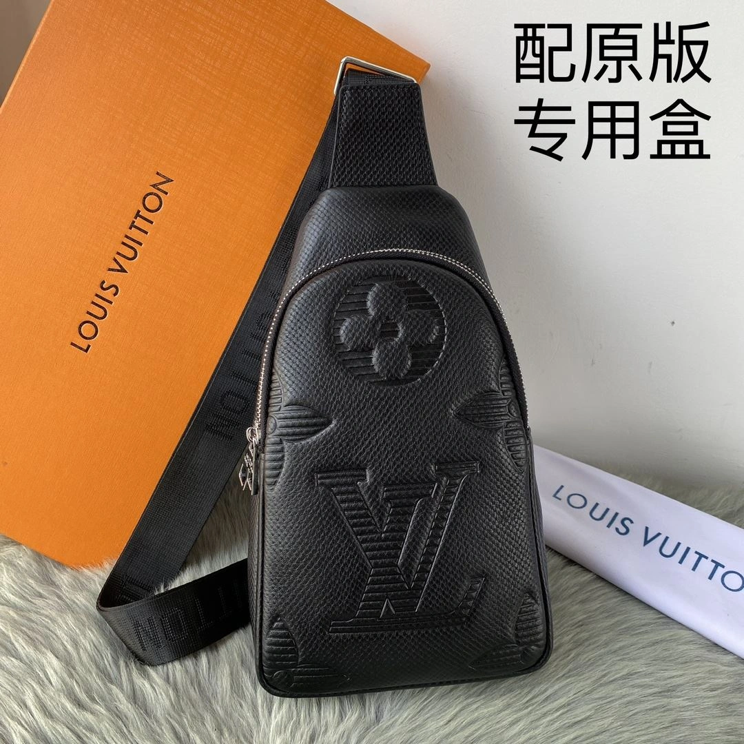 Top mirror Mens Louis Vuitton Waist Chest Packs
