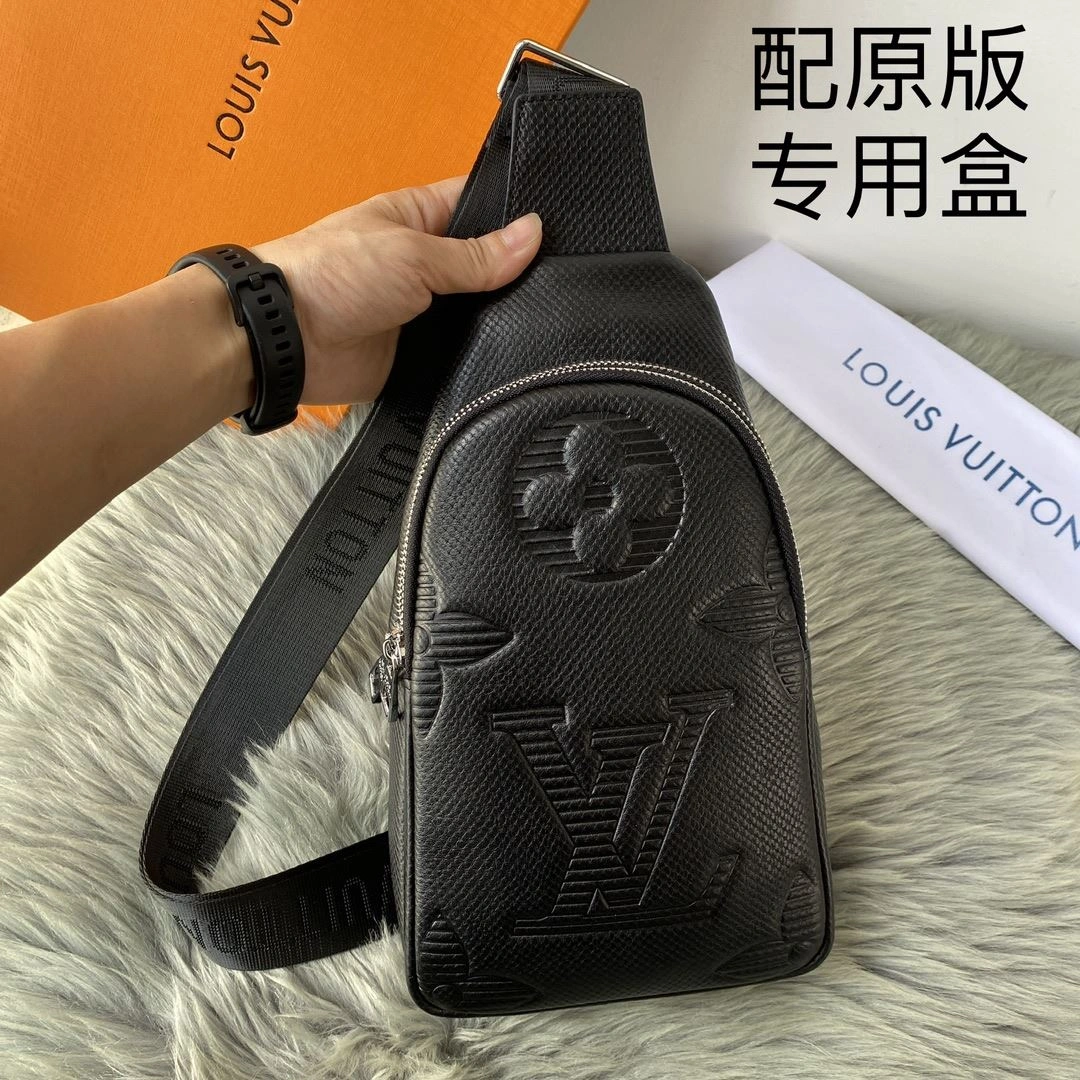 Top mirror Mens Louis Vuitton Waist Chest Packs