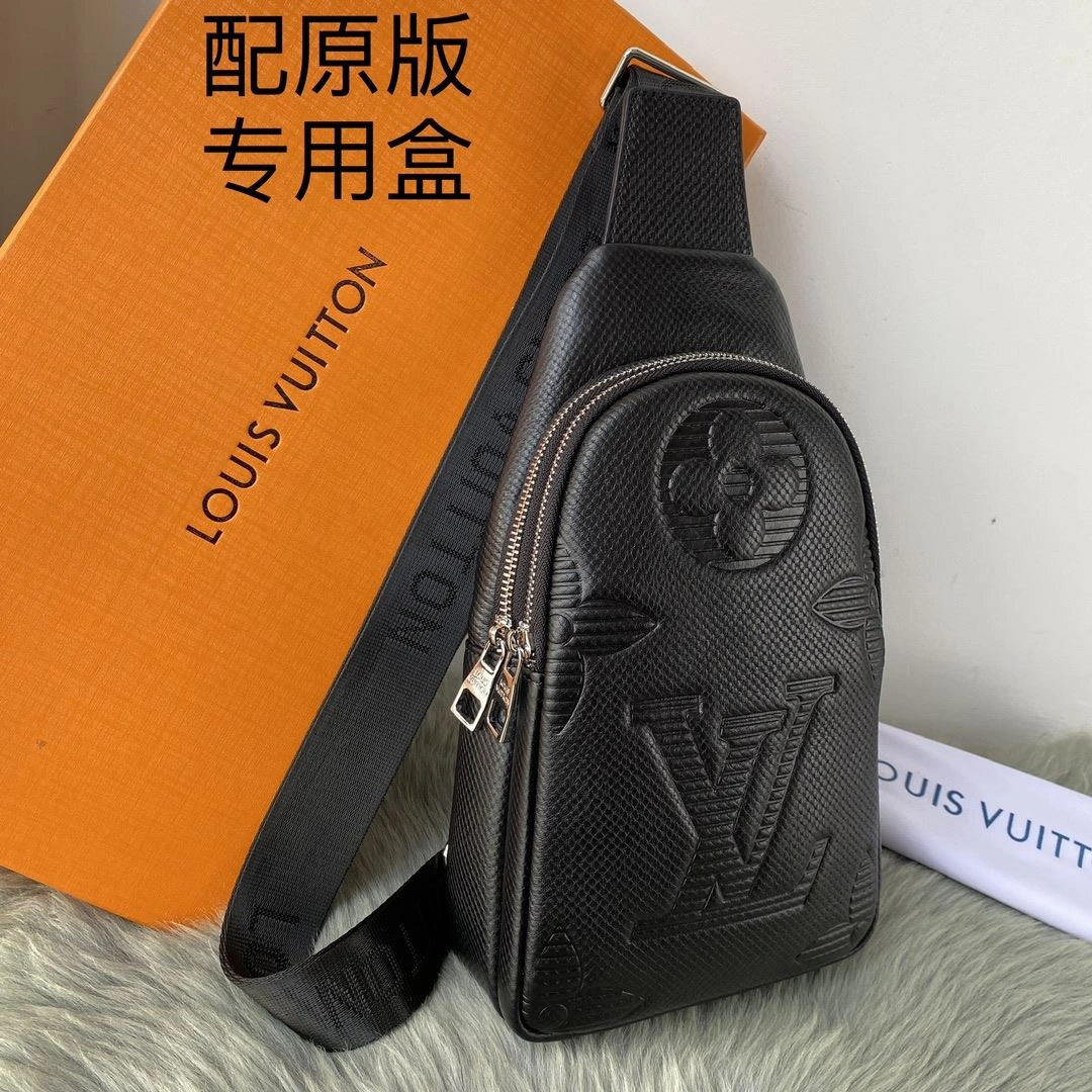 Top mirror Mens Louis Vuitton Waist Chest Packs