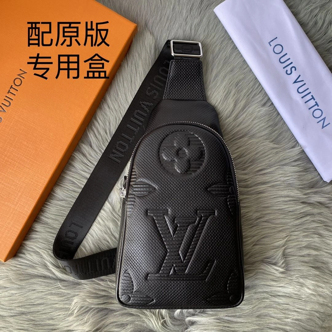 Top mirror Mens Louis Vuitton Waist Chest Packs