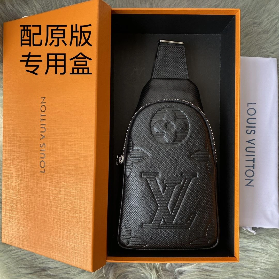 Top mirror Mens Louis Vuitton Waist Chest Packs