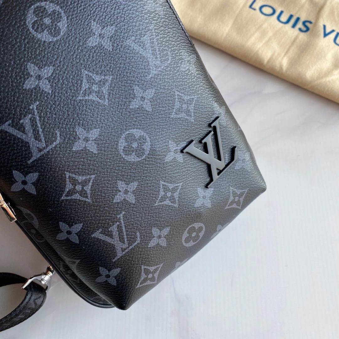 Inexpensive Mens Louis Vuitton Waist Chest Packs