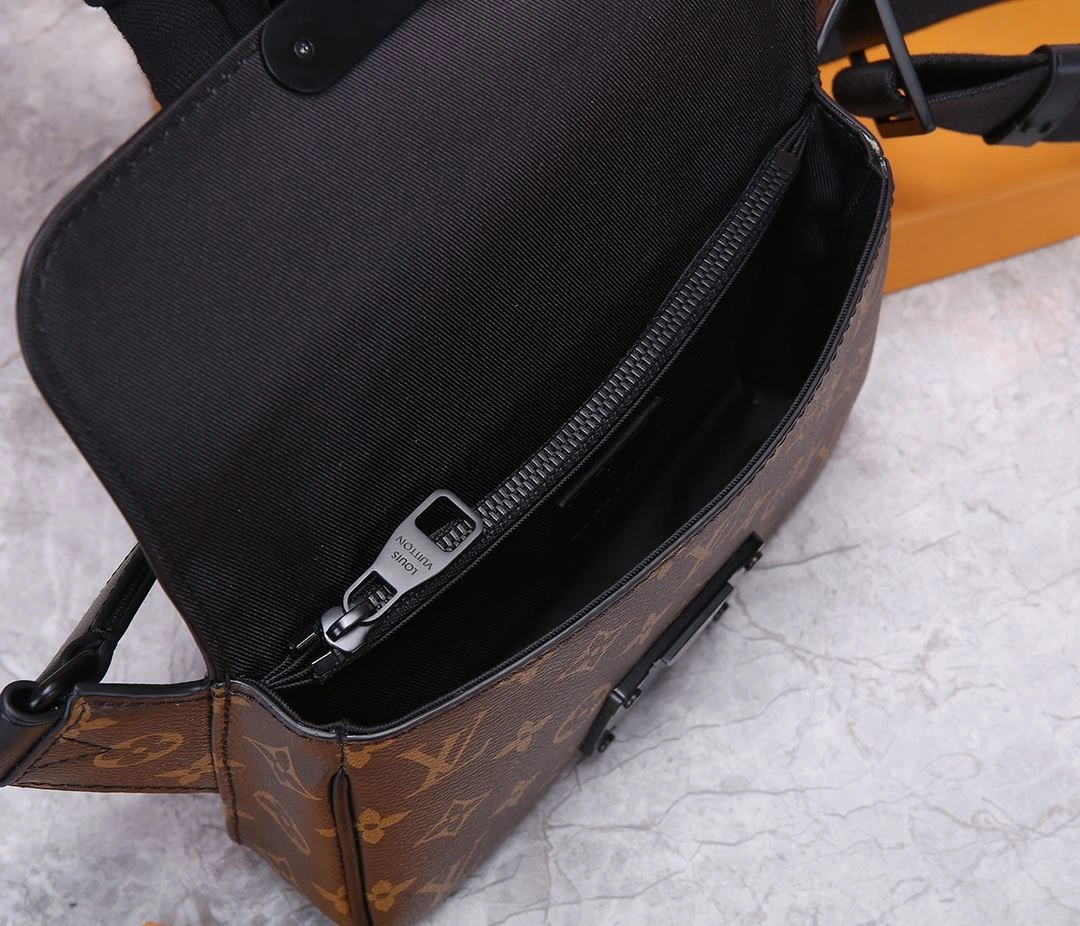 Affordable Mens Louis Vuitton Waist Chest Packs