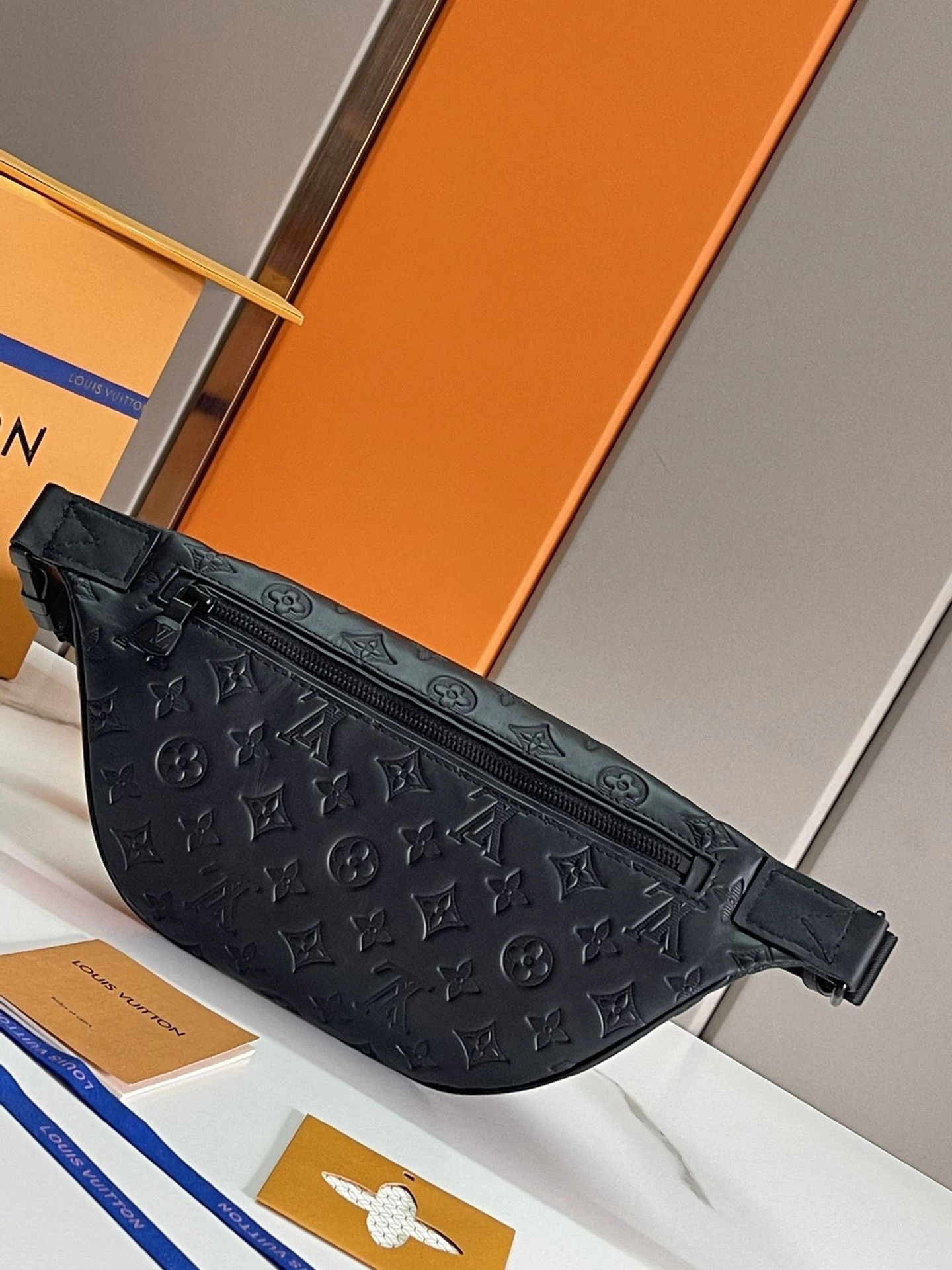 Top match Mens Louis Vuitton Waist Chest Packs