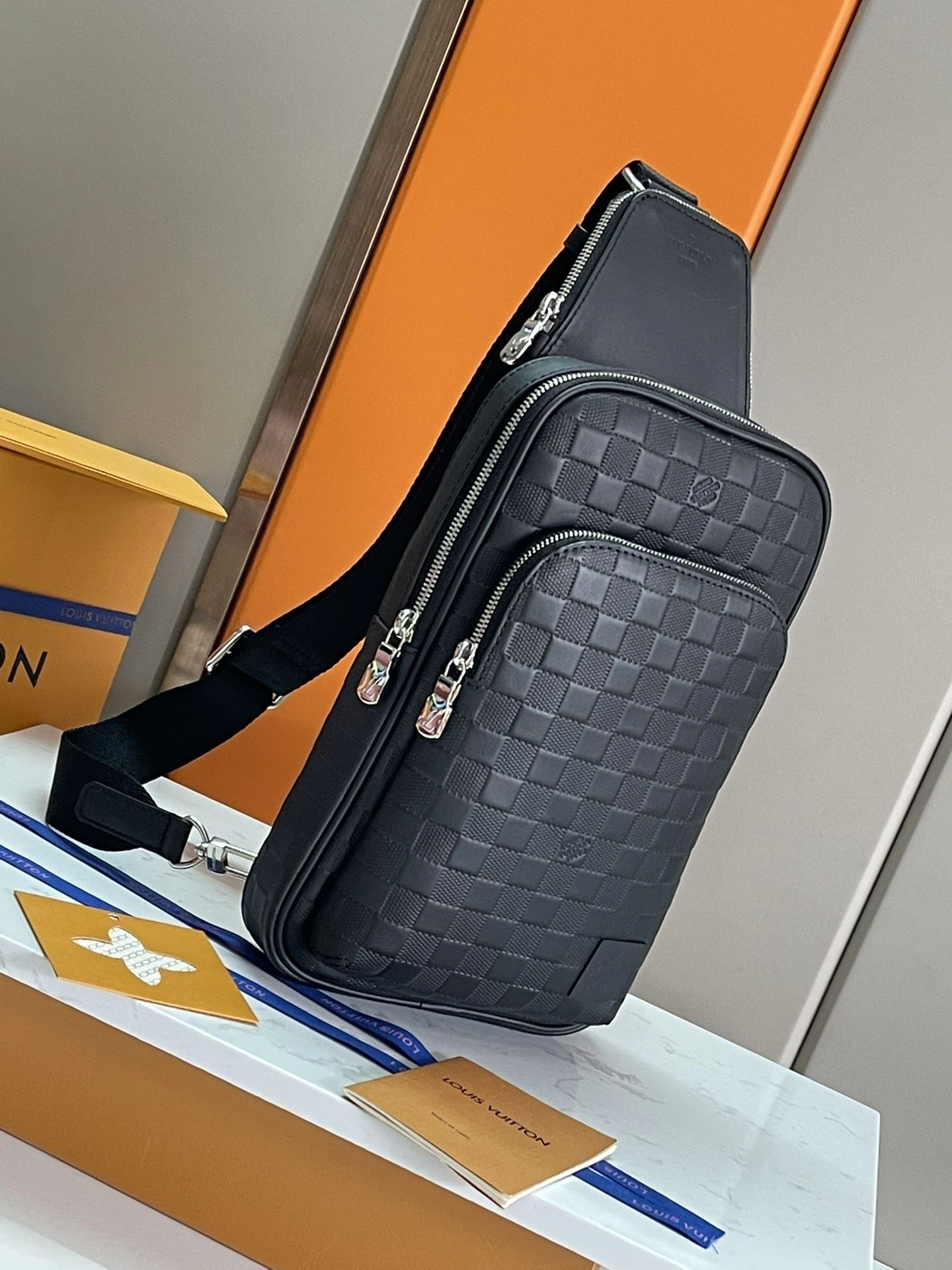 Top match Mens Louis Vuitton Waist Chest Packs