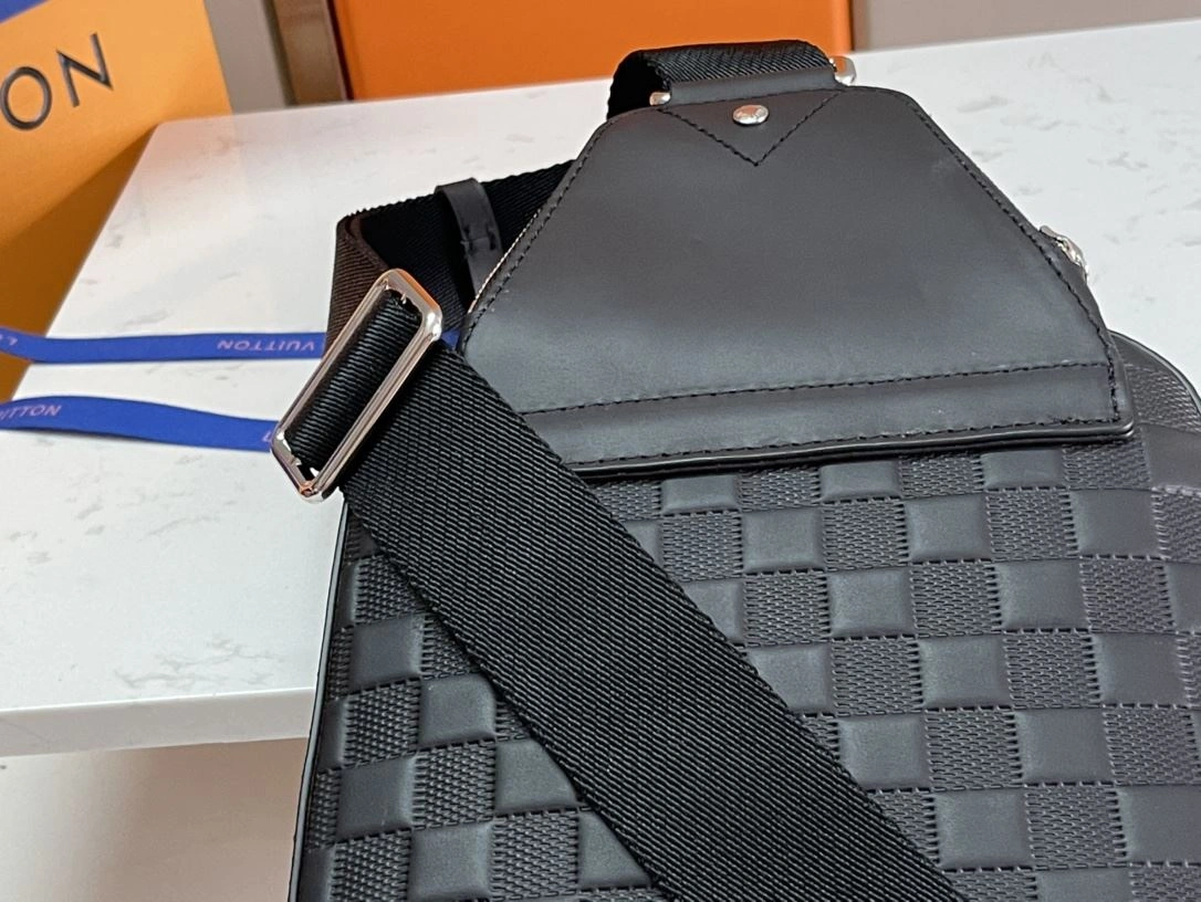 Top match Mens Louis Vuitton Waist Chest Packs