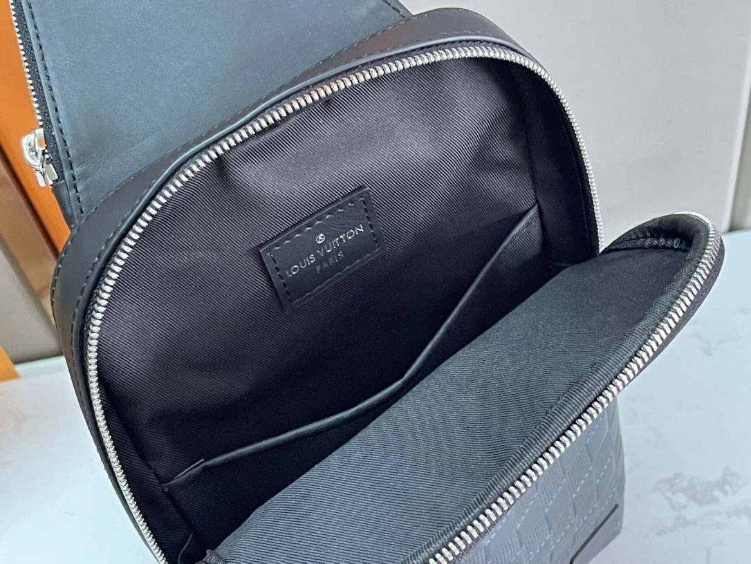 Top match Mens Louis Vuitton Waist Chest Packs