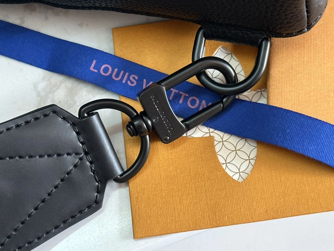 Precise copy Mens Louis Vuitton Waist Chest Packs