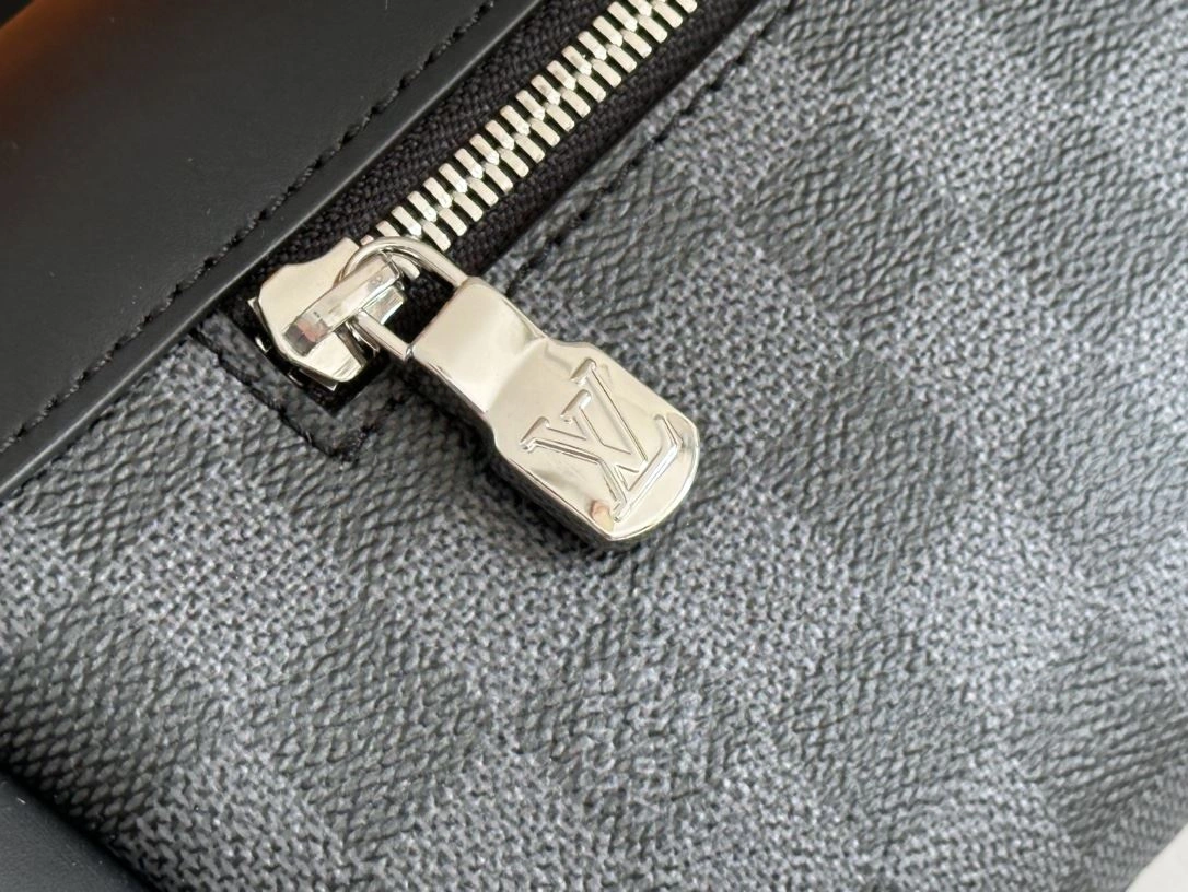 Factory-made Mens Louis Vuitton Waist Chest Packs