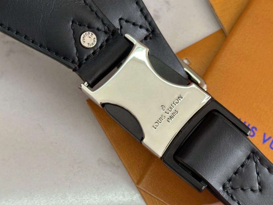 Affordable Mens Louis Vuitton Waist Chest Packs