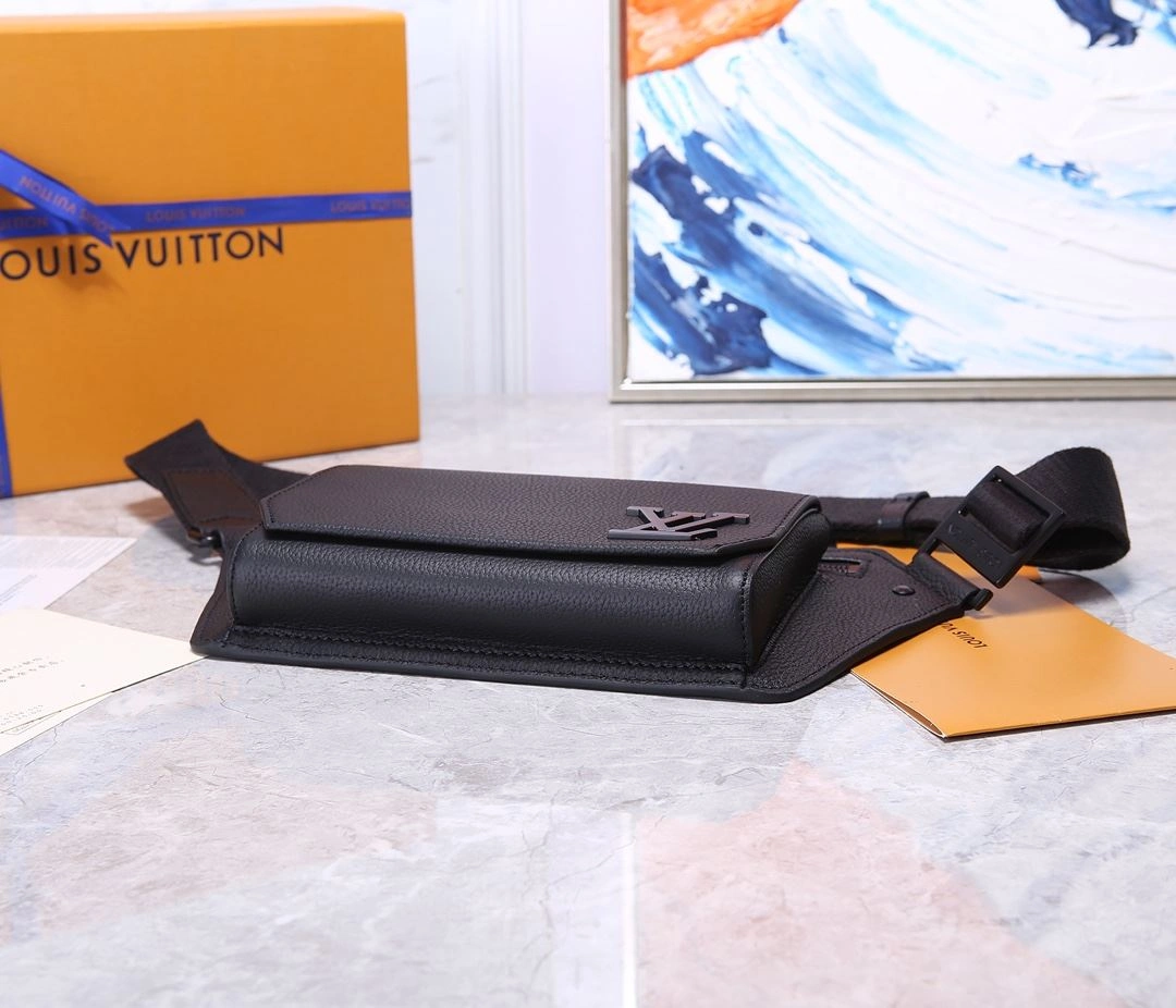 Factory-made Mens Louis Vuitton Waist Chest Packs
