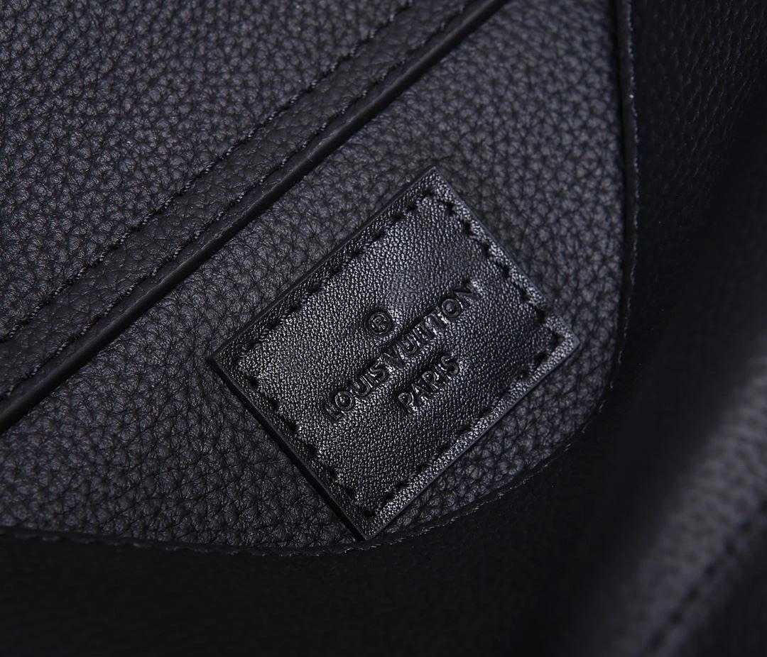 Factory-made Mens Louis Vuitton Waist Chest Packs