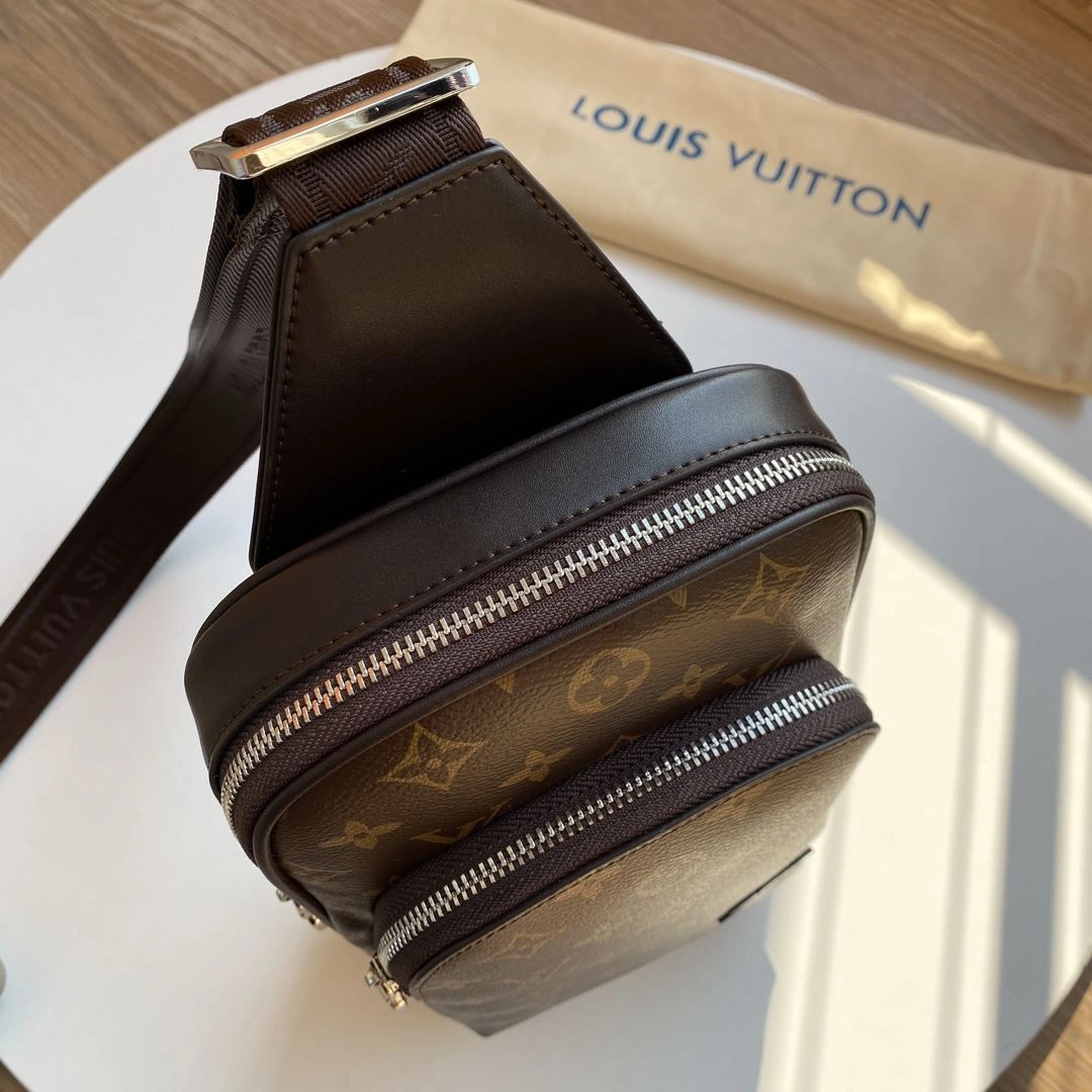1:1 copy Mens Louis Vuitton Waist Chest Packs