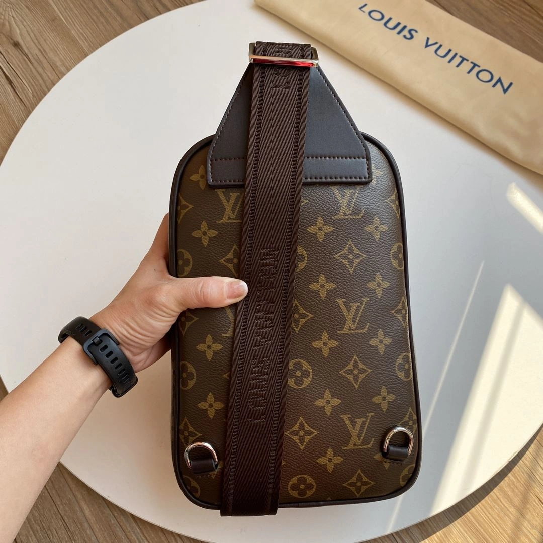 1:1 copy Mens Louis Vuitton Waist Chest Packs