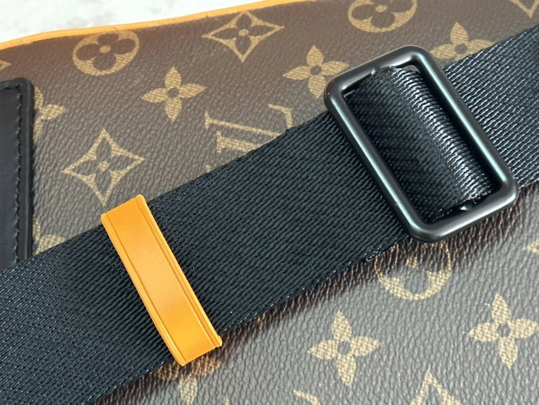 Value-priced Mens Louis Vuitton Waist Chest Packs
