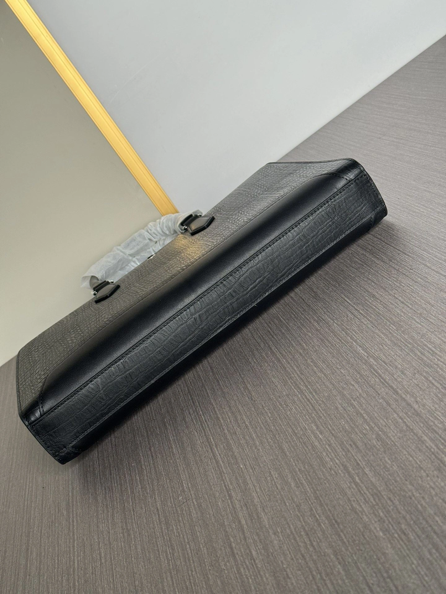 High fidelity Mens Montblanc Briefcases