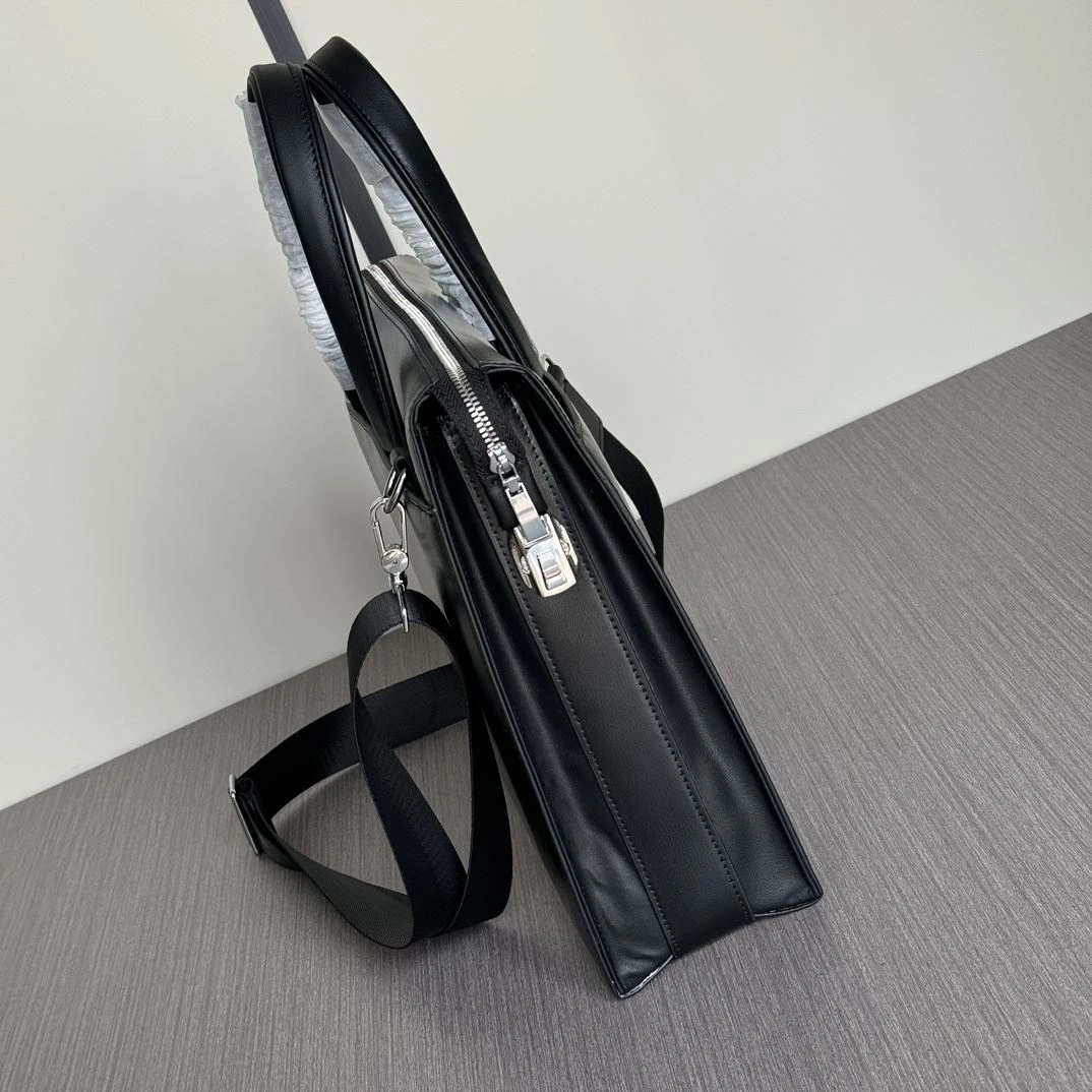 Discounted Mens Montblanc Briefcases