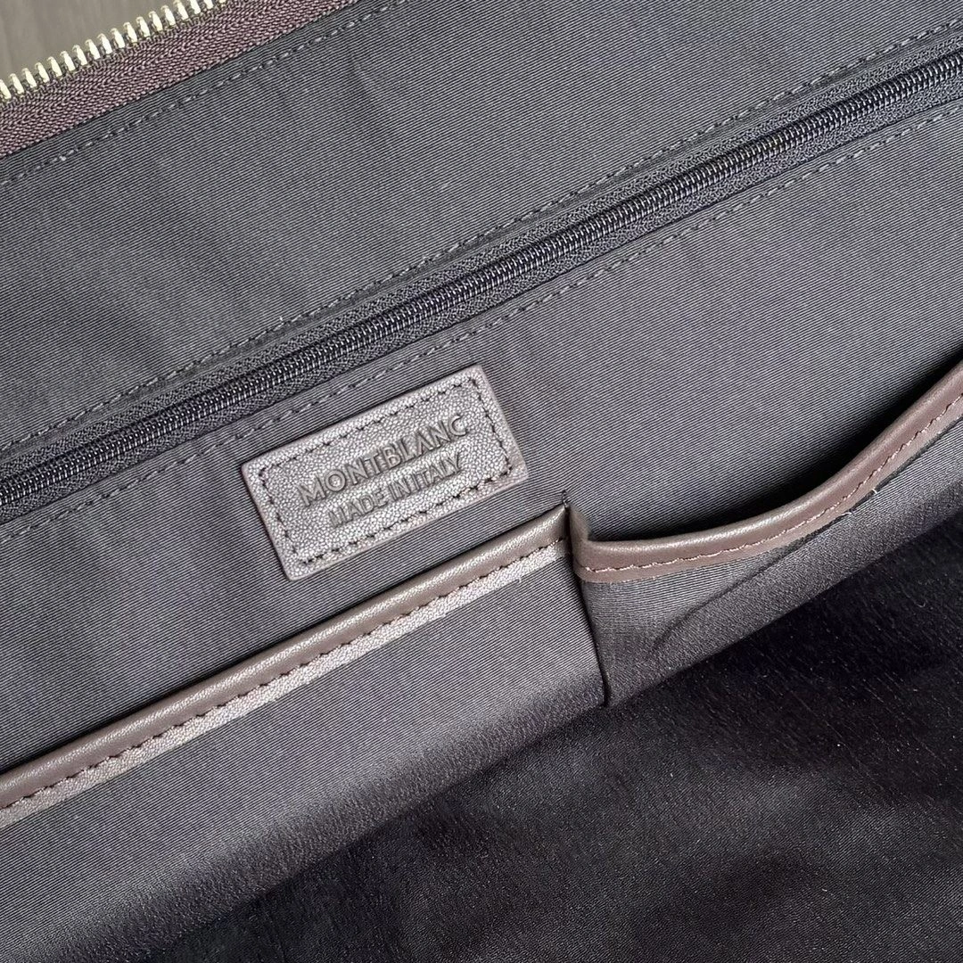Accurate model Mens Montblanc Briefcases